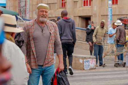Leon Schuster – SA’s Favourite Comedian Back On The Big Screen – SAMDB News